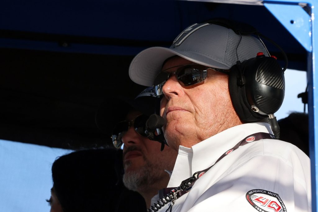 Hendrick Automotive Group Secures Multi-Million Dollar Contract with U ...